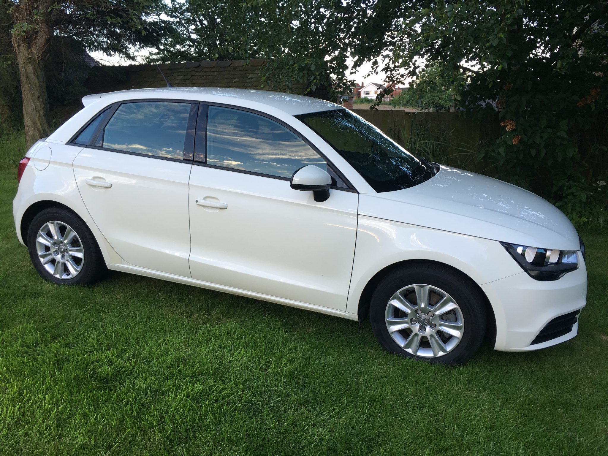 2012 12 Audi A1 5dr Sportback SE 1 6 TDI WHITE Low Mileage