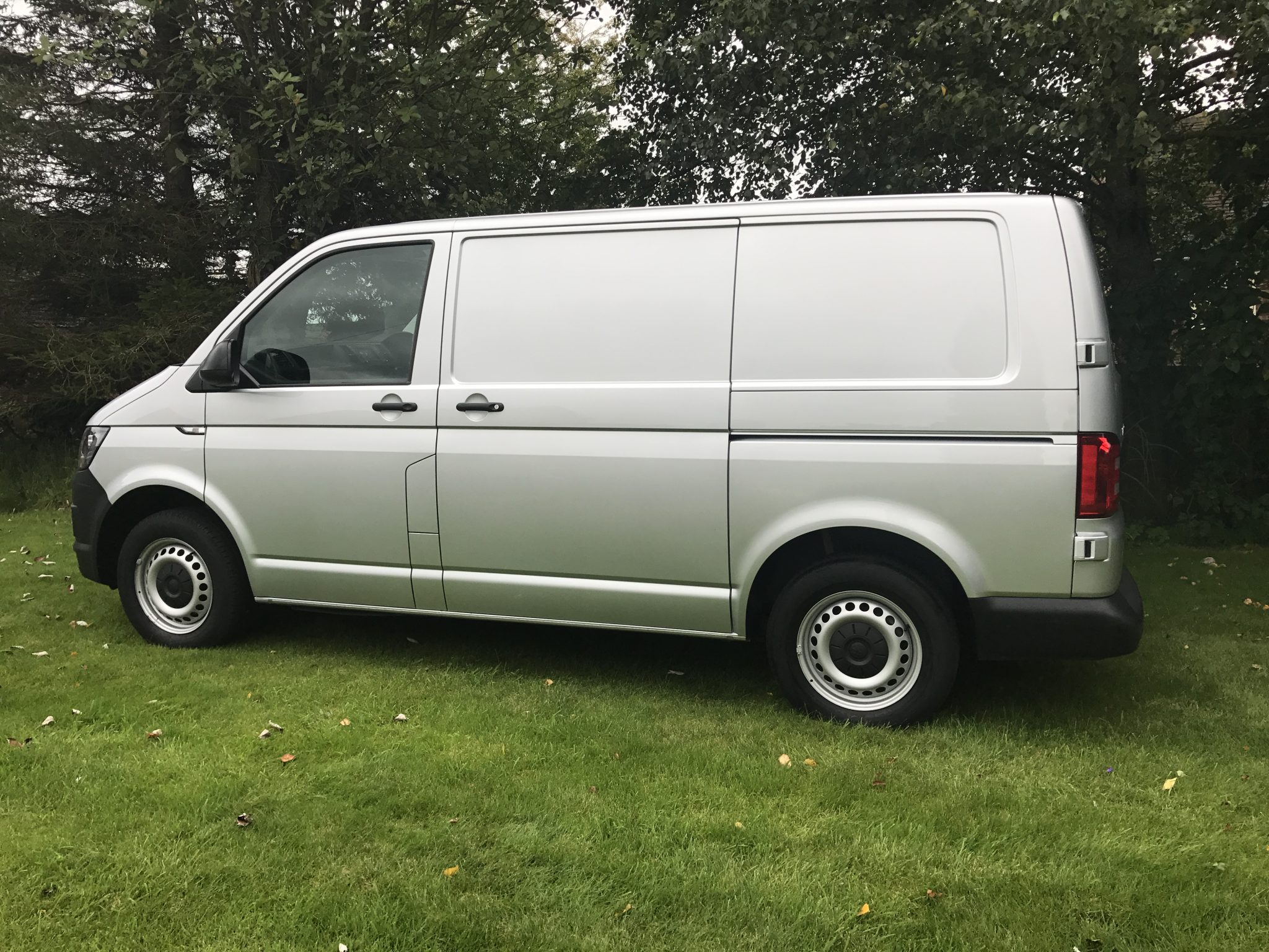 2016 (66) VW TRANSPORTER T6 SWB T28 2.0TDi Bluemotion Reflex Silver